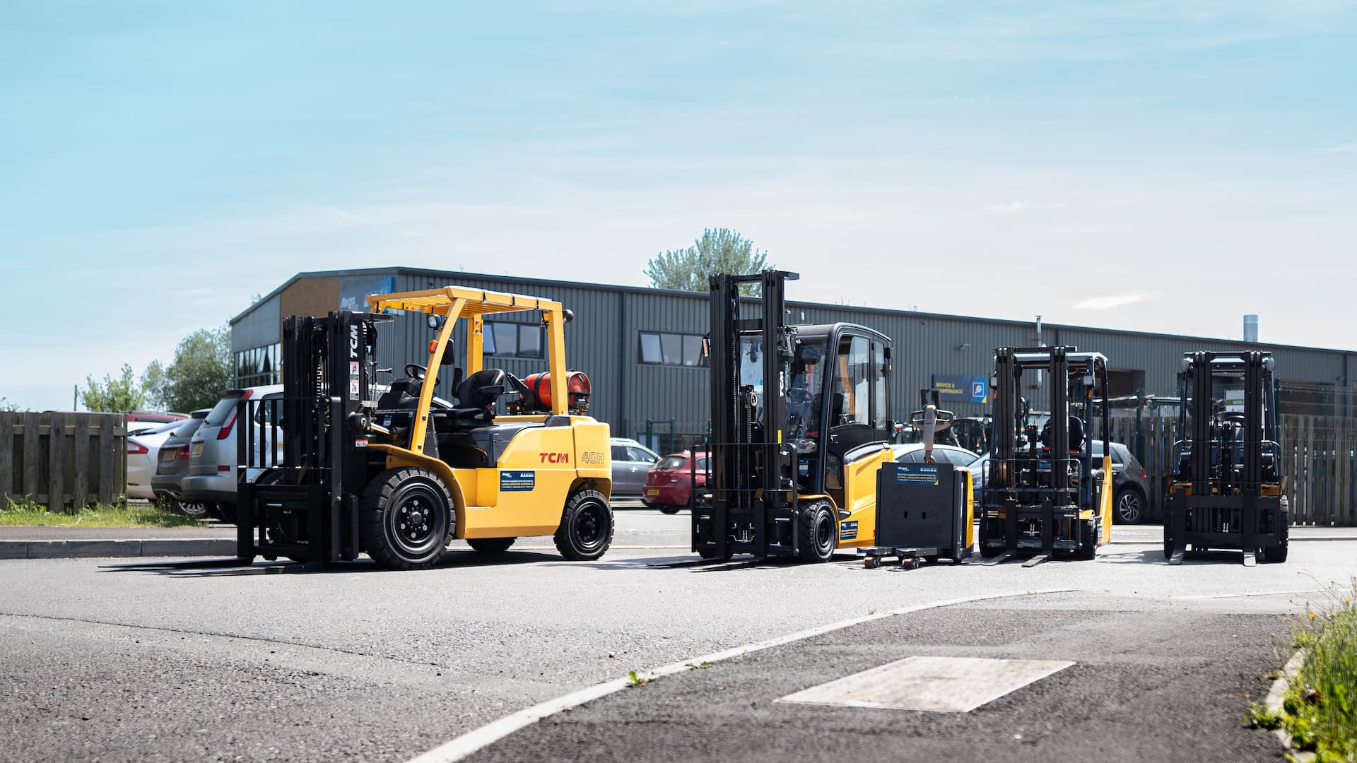 Choosing the Right Forklift for Your Business: A Comprehensive Guide